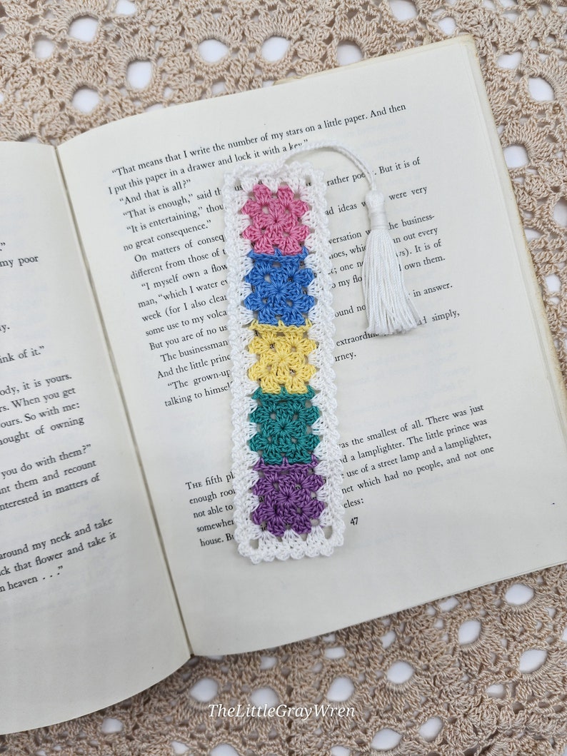 Bookmark - Small Granny Square Crochet Lace Bookmark - Etsy
