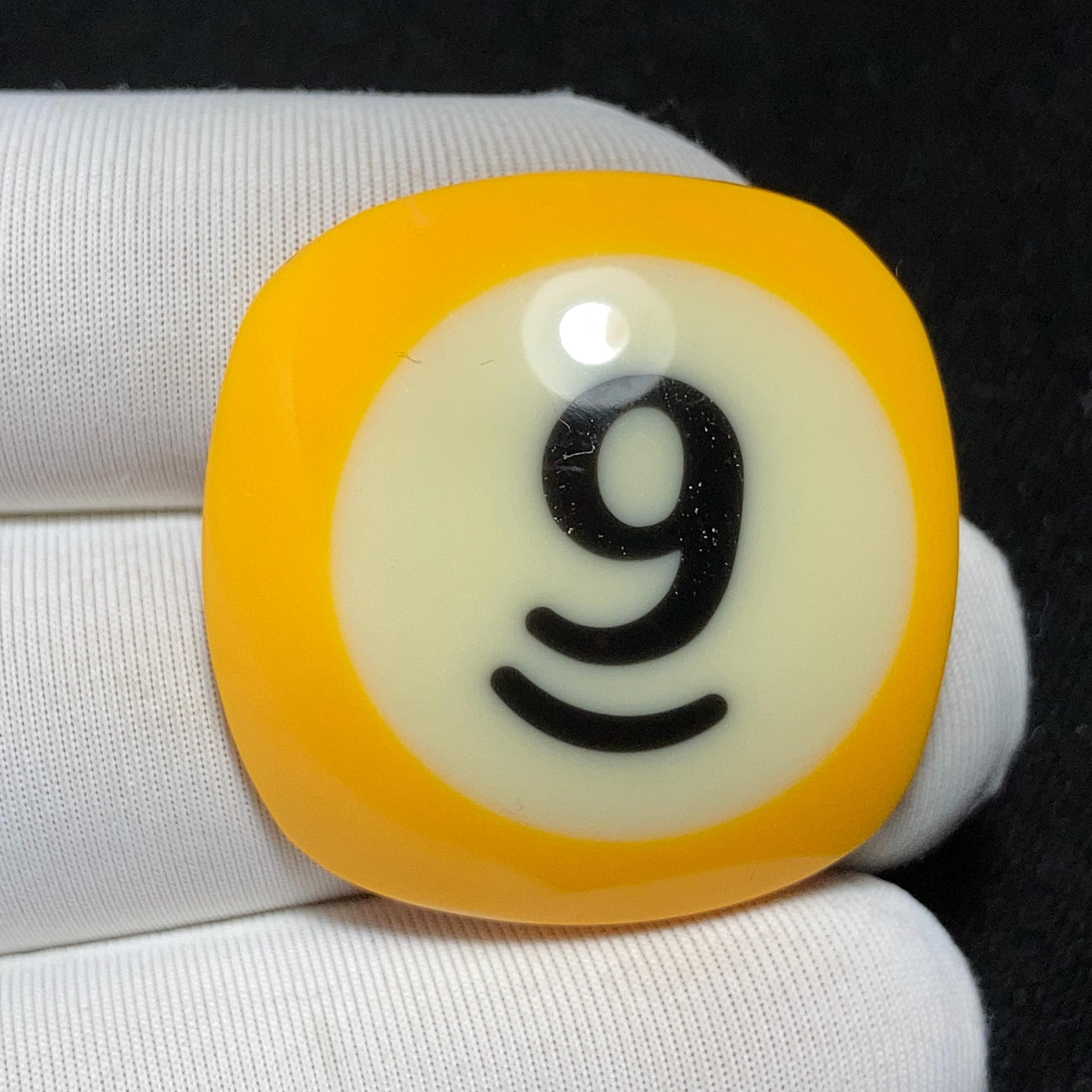 Billiard Ball Beauty in Stunning Cabochon No. 9 - 31.7x31.5x8 MM 40.00 ...