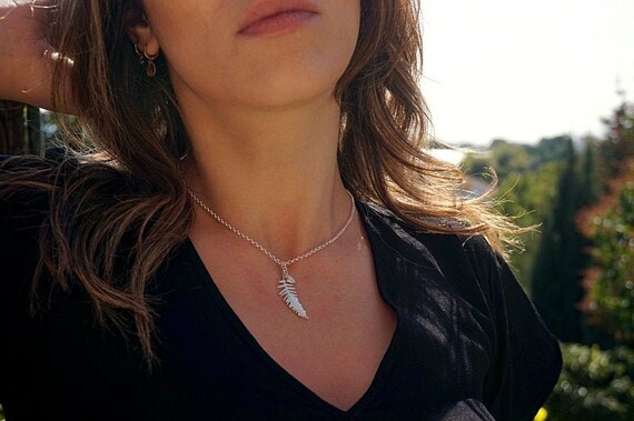 Fern Leaf / Silver Chain Drooping Fern Pendant - Etsy