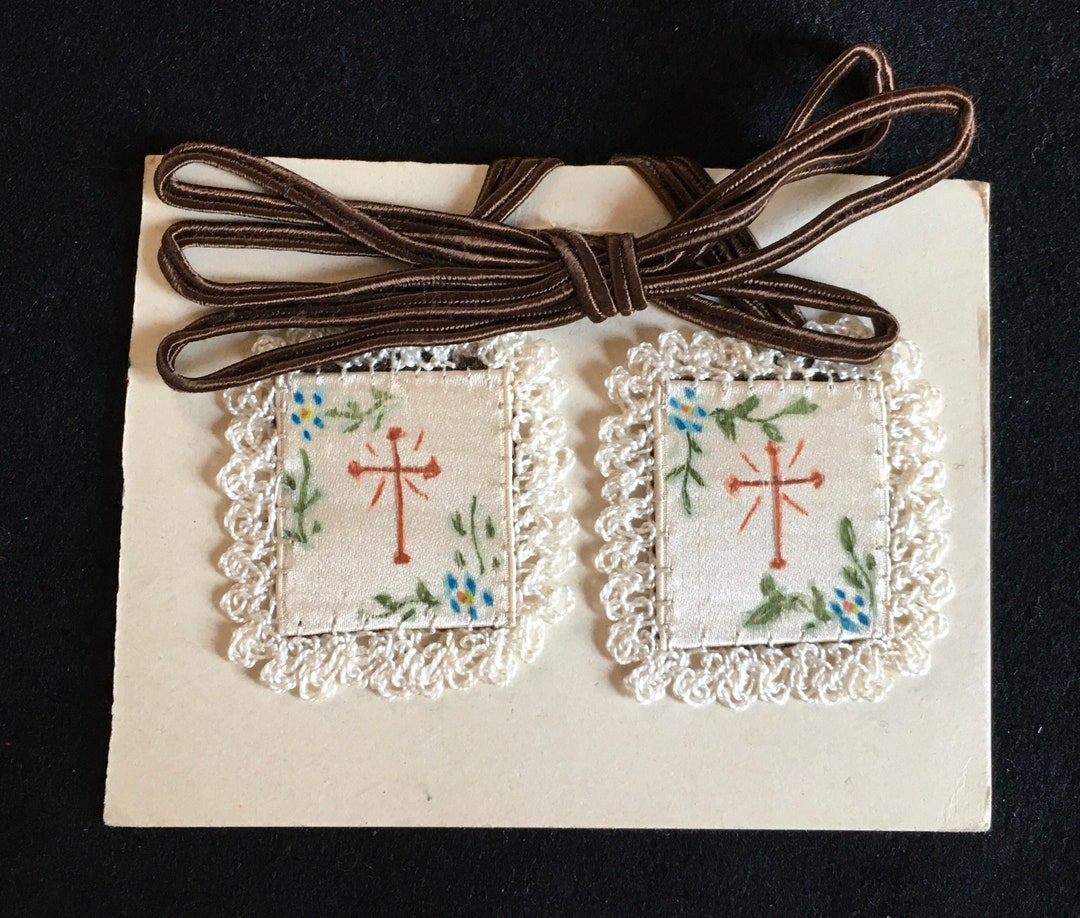 Vintage New/old C. 1950s Handmade Scapular Hand-painted on - Etsy