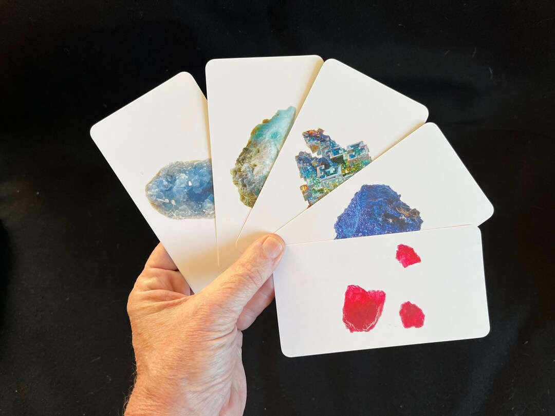 Crystals: the Stone Deck -- 78 Cards Illustrated With Photographs of ...