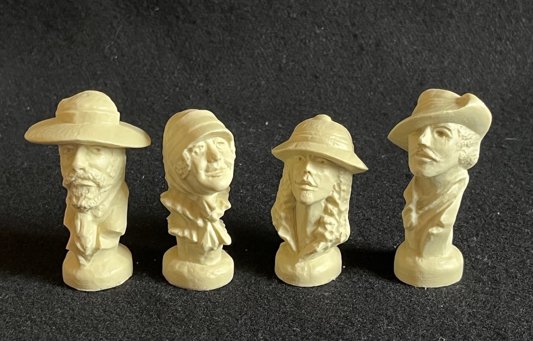 Plastic Palenque Playing Tokens -- Oversized Busts of 4 Explorers (2 ...