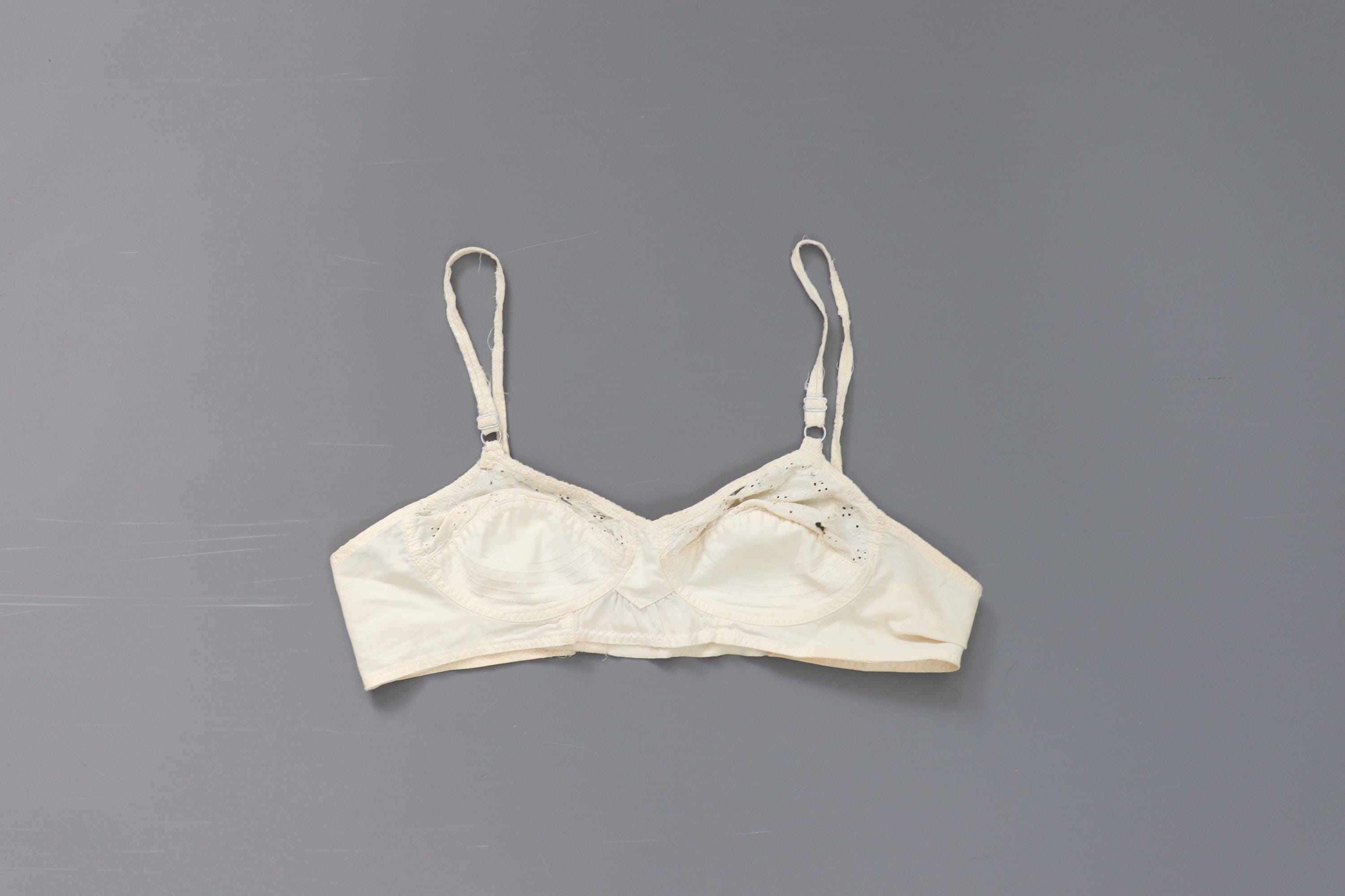 C1950s Vintage ST MICHAEL Bra - Style 6028/110, Bust 36 Small Cup32 ...