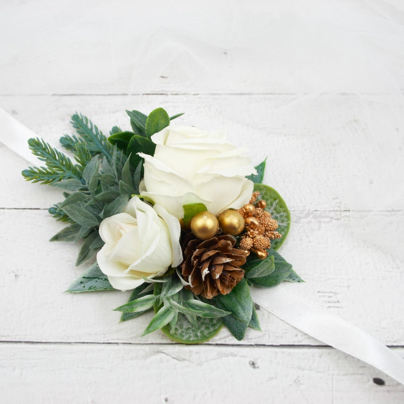 Winter Corsage - Etsy