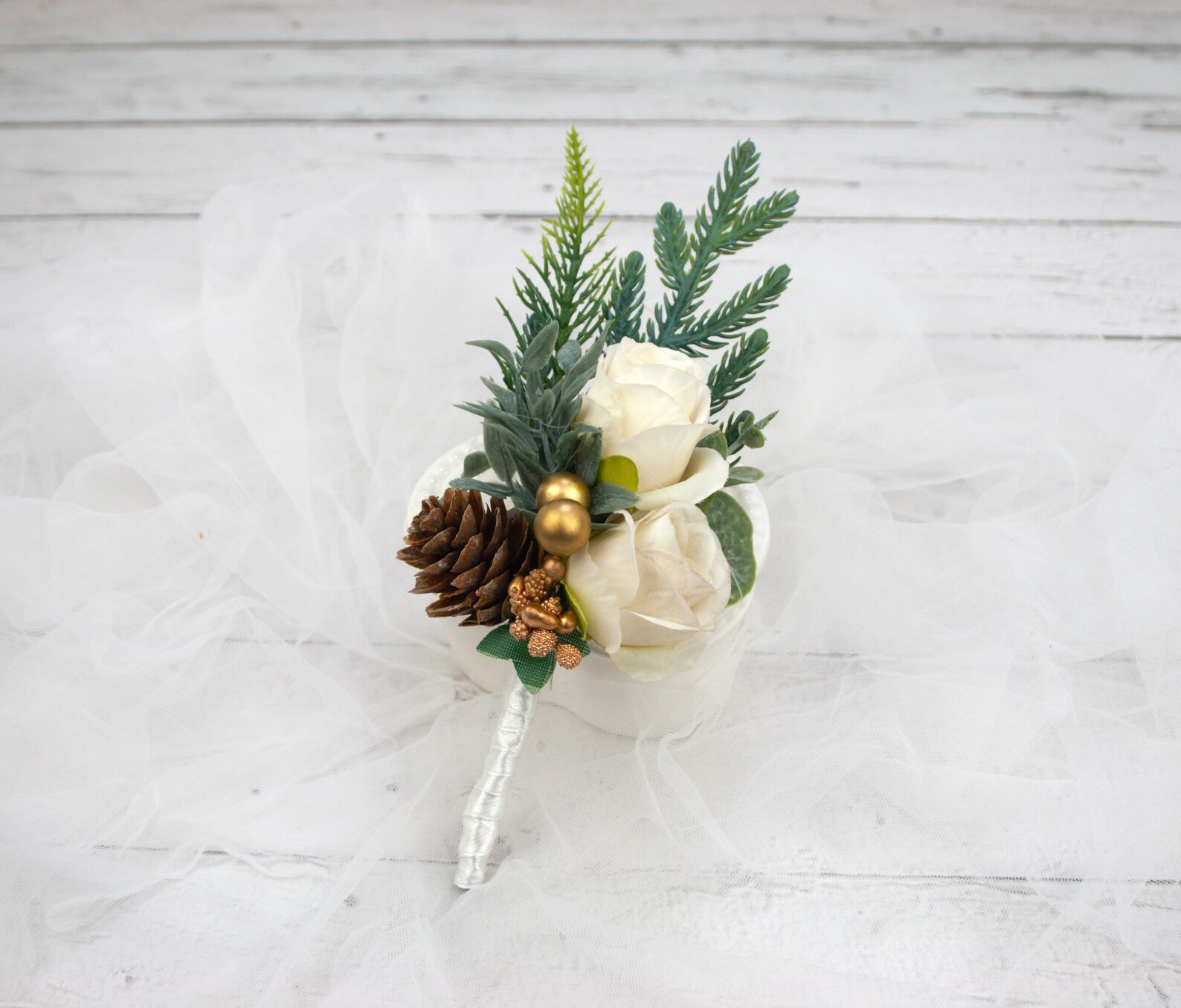Winter Wedding Corsage: Roses, Pinecones, Golden Berries - Etsy