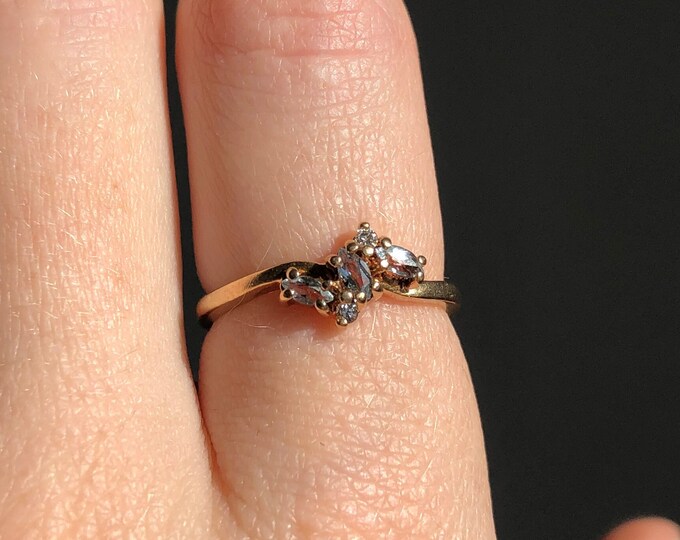 Vintage 10k Gold Multi Stone Ring Size 6 1/4 / Vintage Diamond Ring / Light Blue Stone / Dainty ...