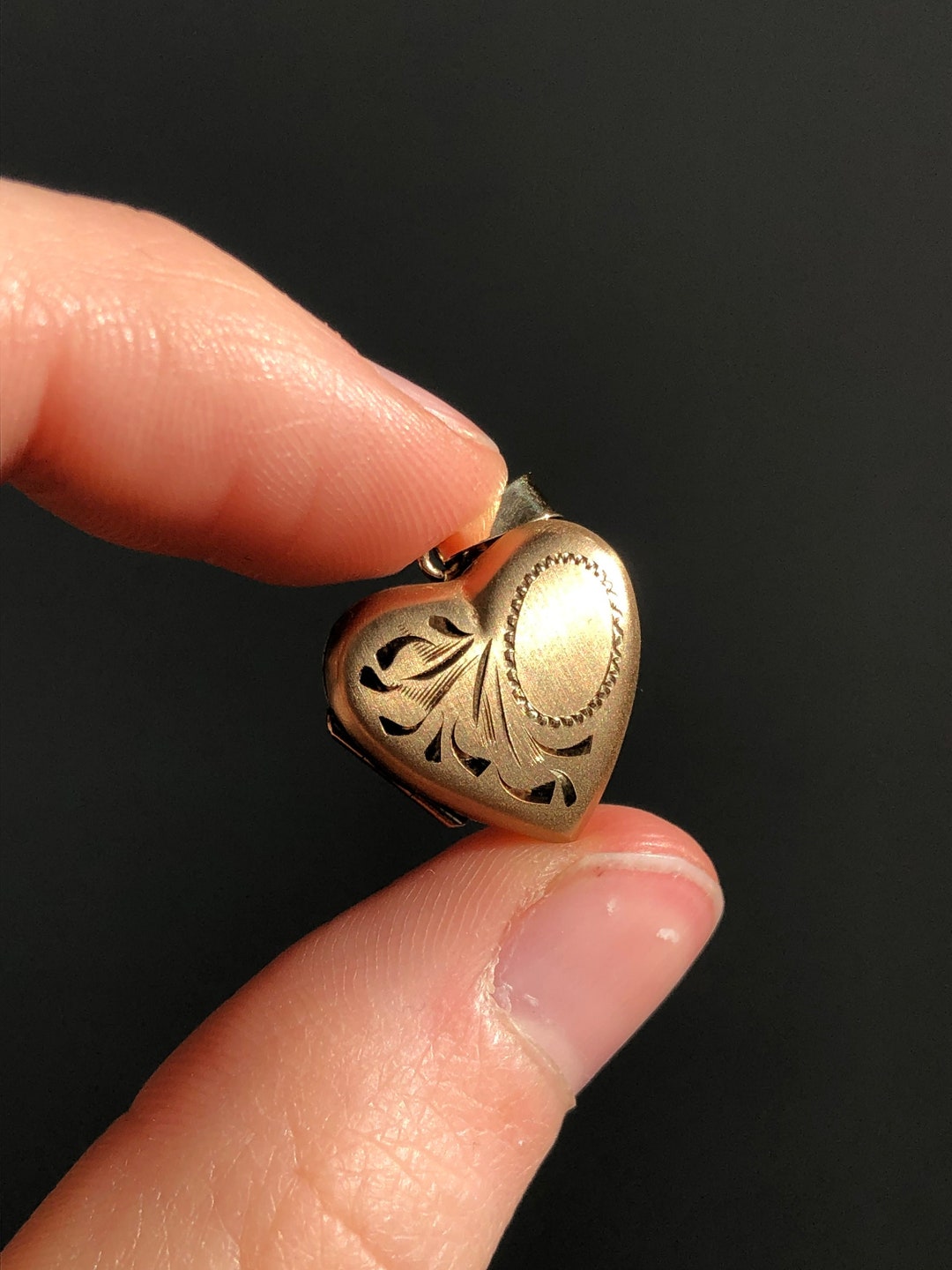 Vintage 10k Gold Heart Locket / Vintage Etched Locket / Carved Locket ...