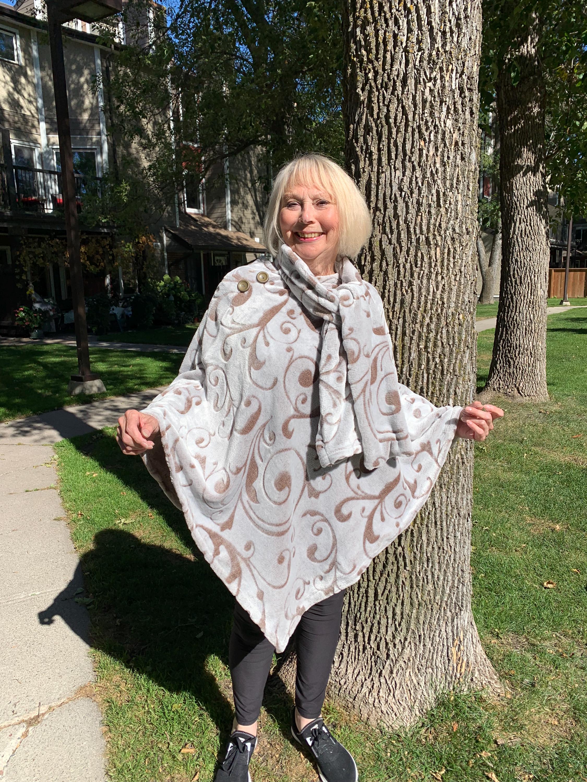 Gorgeous Fluffy Poncho With Scarf - Etsy