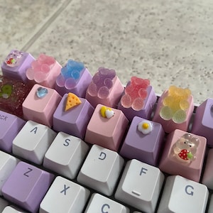 Artisan Keycaps - Gummy Bears, Rabbit Strawberry, Heart Cheese, Egg Etc ...