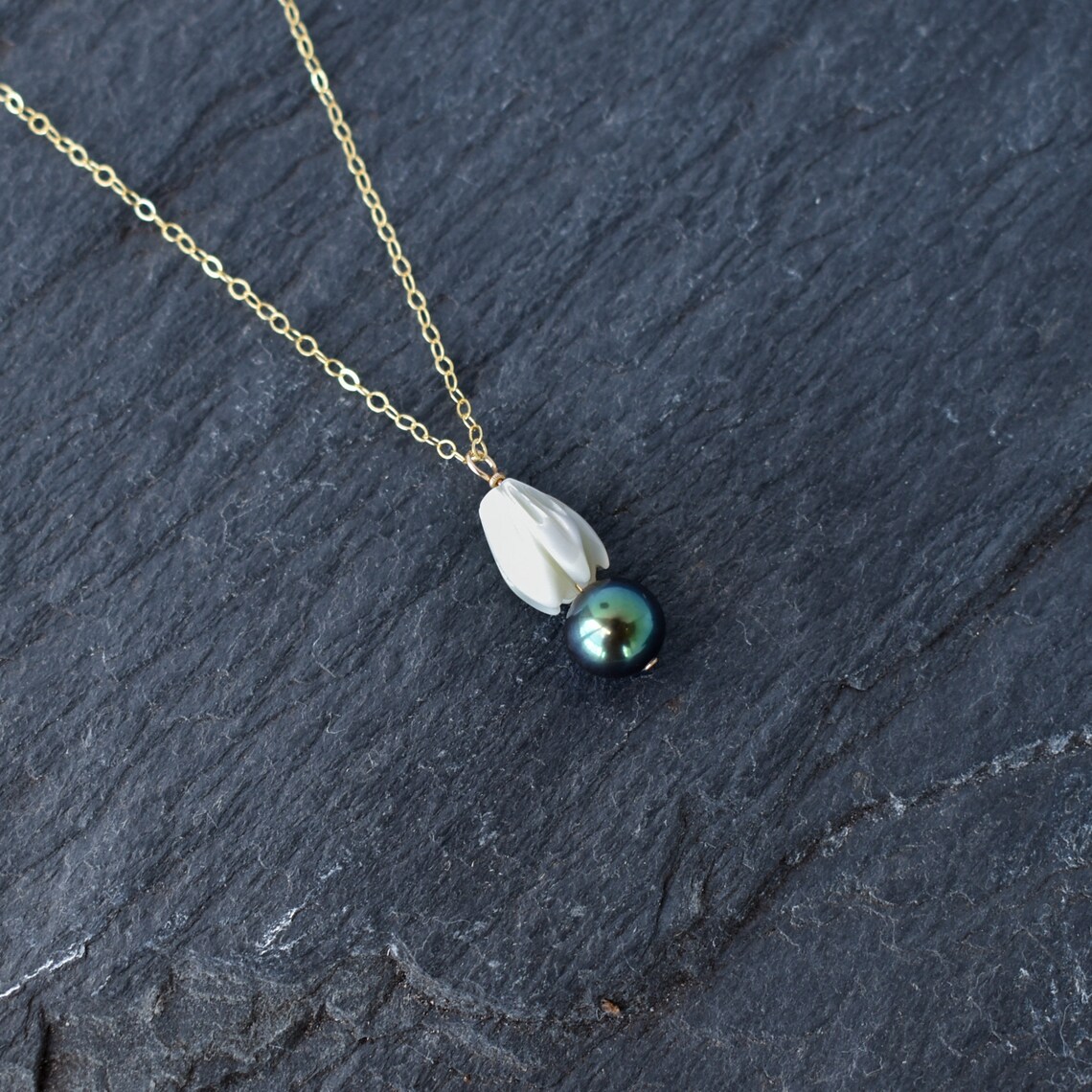 Pikake Single Cluster With Pearl Mother of Pearl Pikake Bead - Etsy