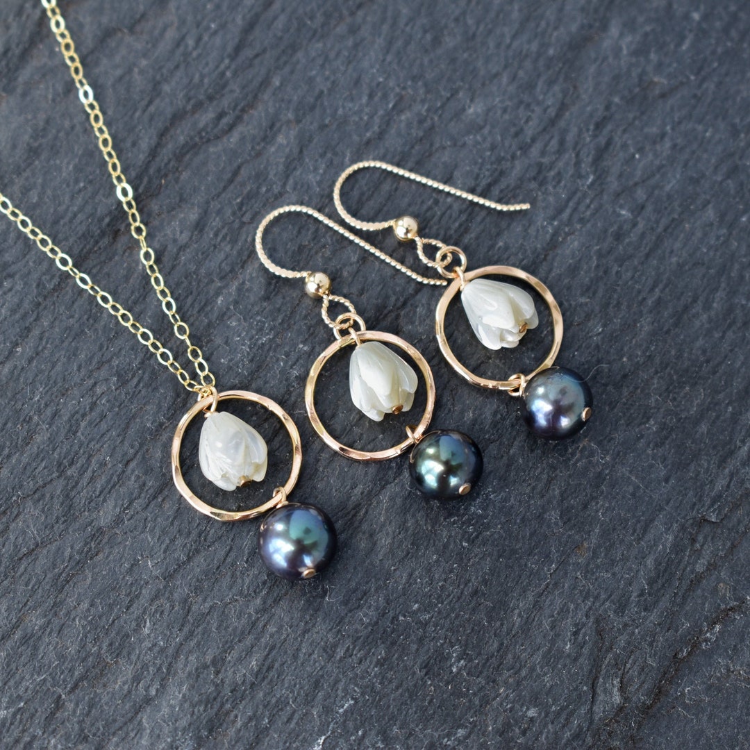 Pikake Pearl Jewelry Set: Handmade Aloha Necklace and Earrings - Etsy