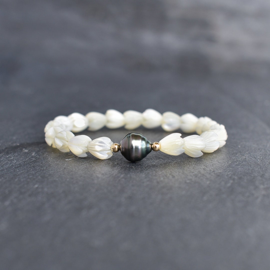 Pikake Stretchy Bracelet W/ Single Circlé Tahitian Pearl, Tahitian ...