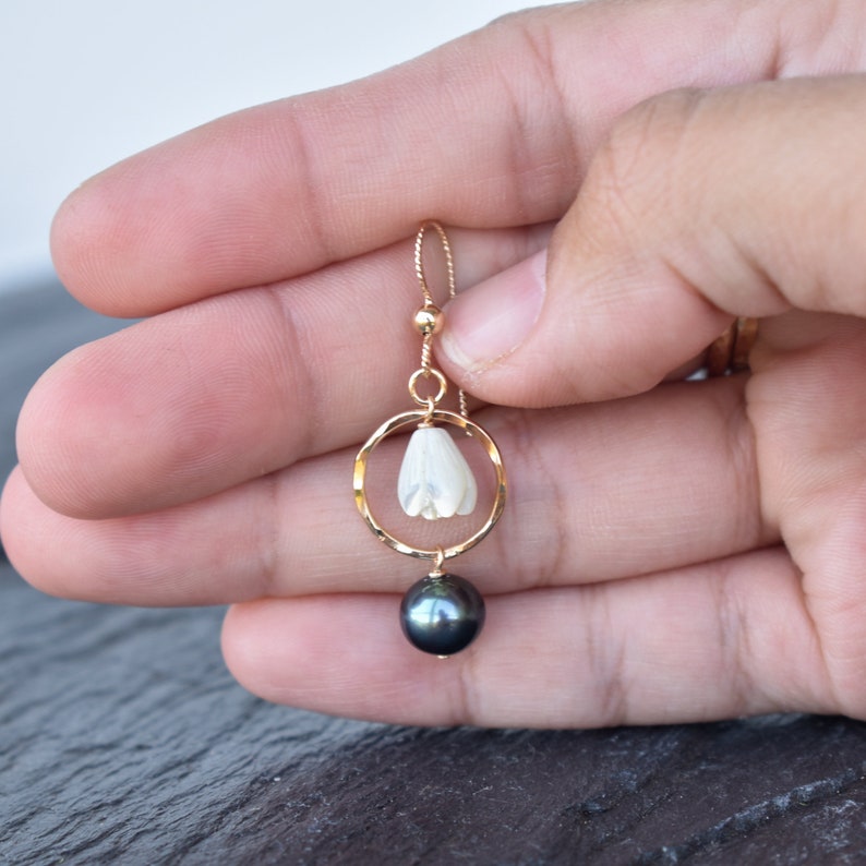 Pikake Pearl Jewelry Set: Handmade Aloha Necklace and Earrings - Etsy