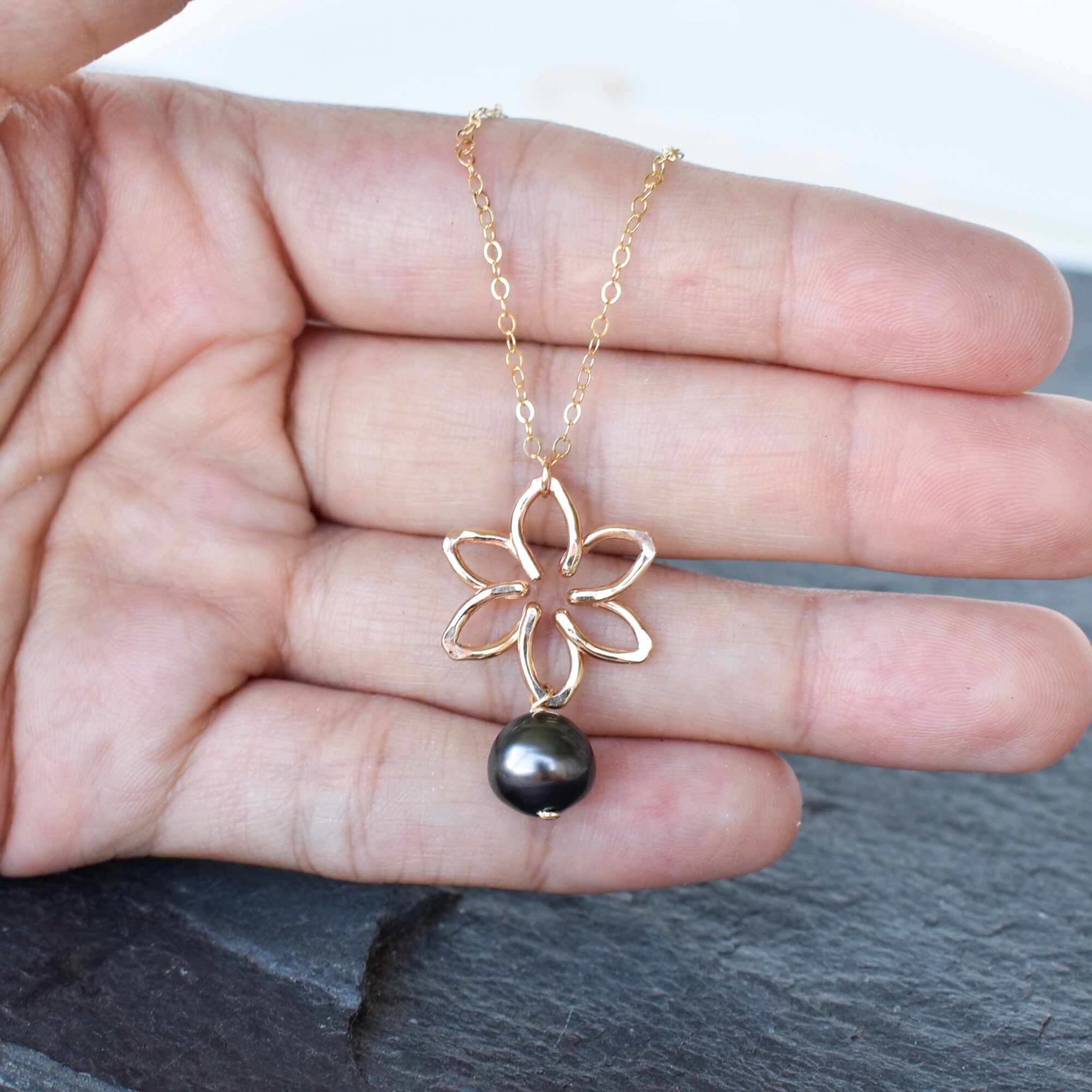 Petit collier de fleurs de tiaré avec perle pendante bijoux - Etsy Canada