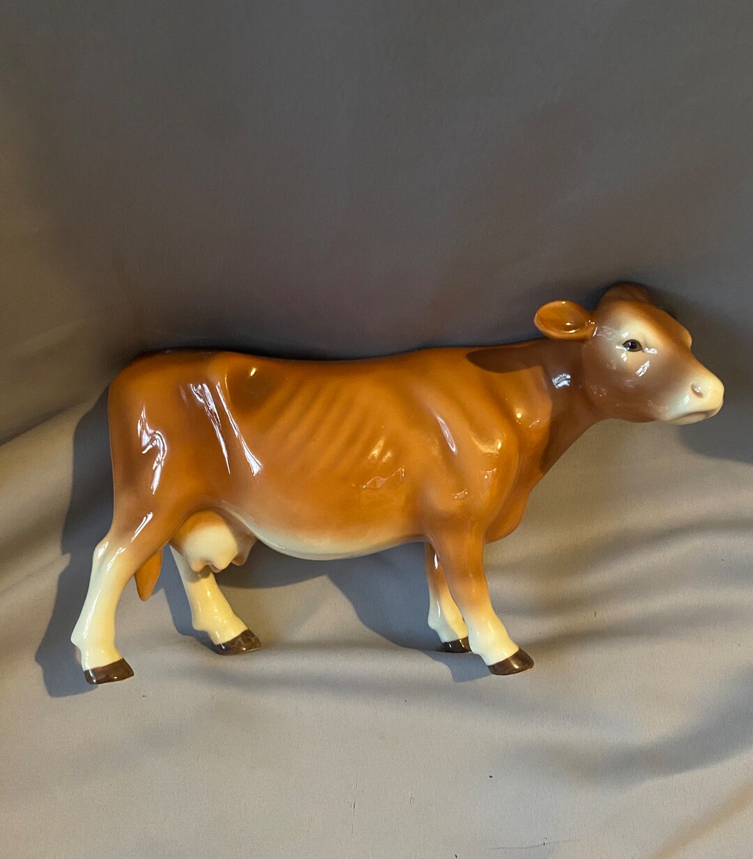 A Leonardo Figurine From the Country Life Collection - Etsy