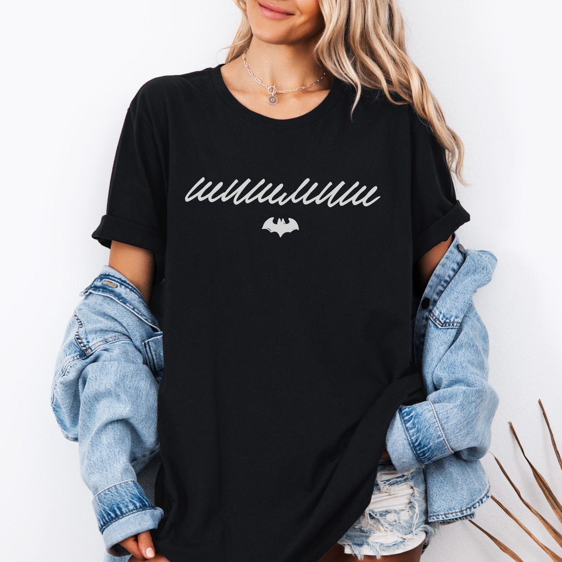 Šišmiš Cyrillic Serbian Shirt, Funny Serbia Halloween Tee Sismis ...