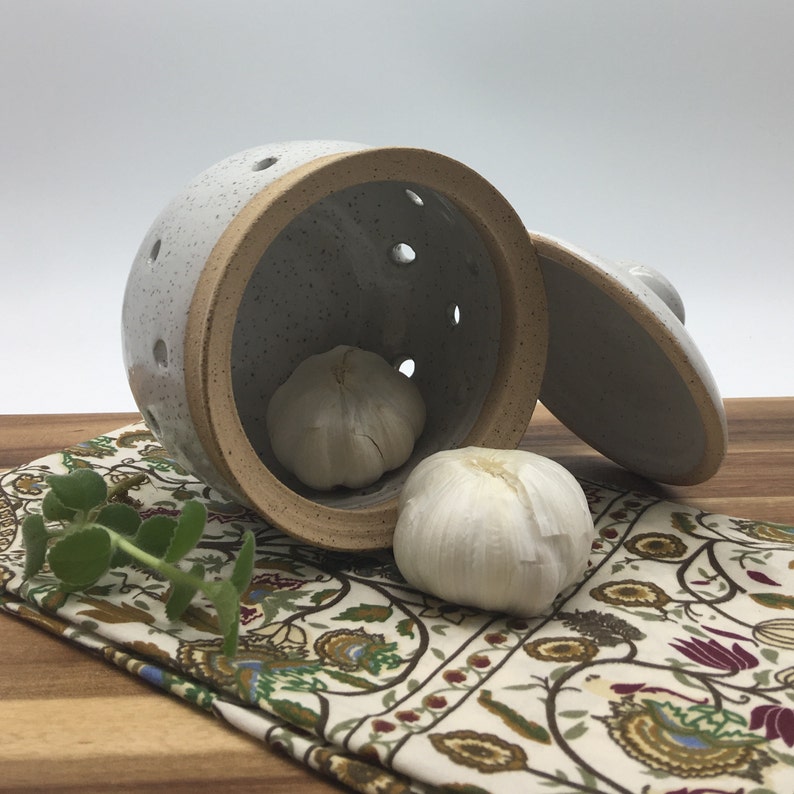 Wheel Thrown Pottery Garlic Holder Lidded Garlic Keeper - Etsy