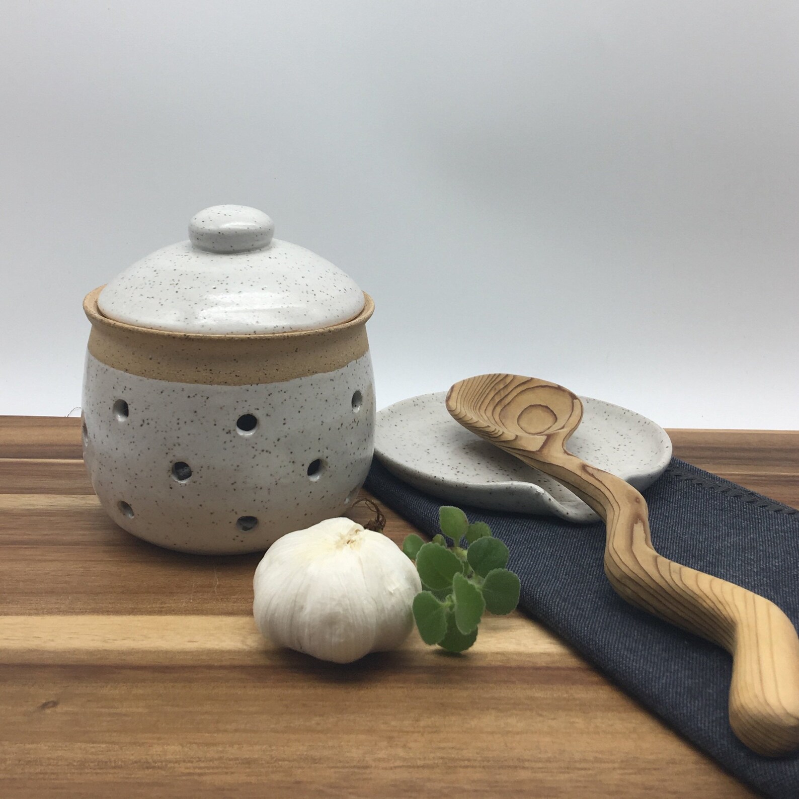 Wheel Thrown Pottery Garlic Holder Lidded Garlic Keeper - Etsy