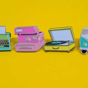 Record Player Enamel Pin - Etsy