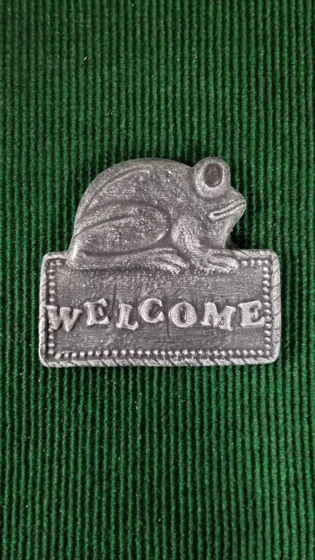 Welcome Frog Plaque - Etsy