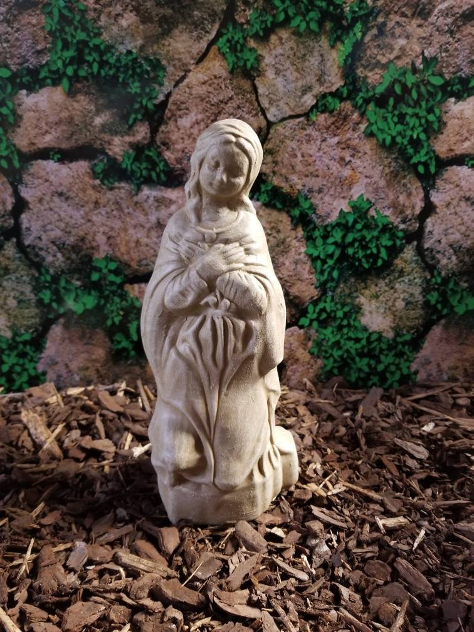 Praying Mary Statue - Etsy