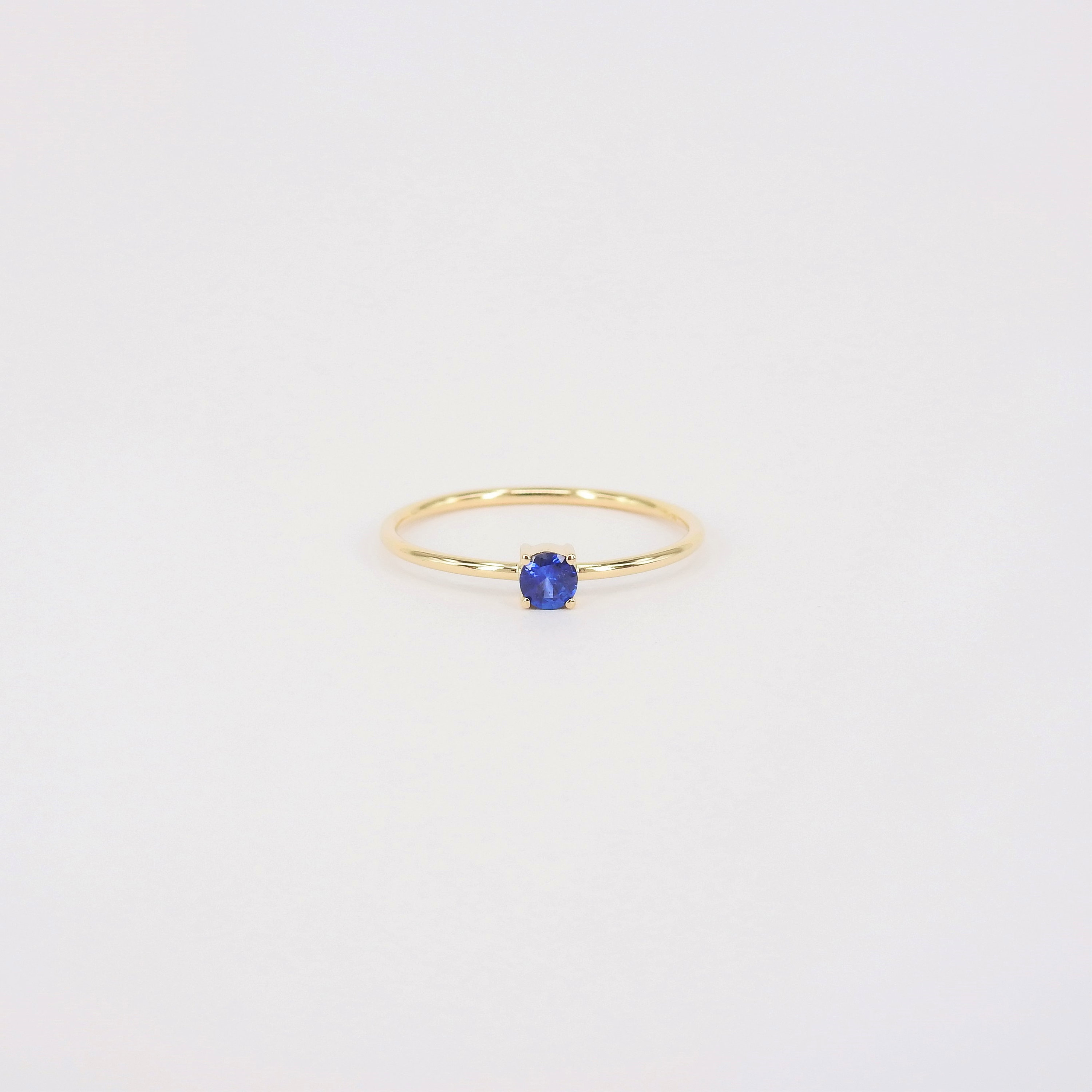 Minimalist Dainty Blue Sapphire Engagement Ring - Etsy