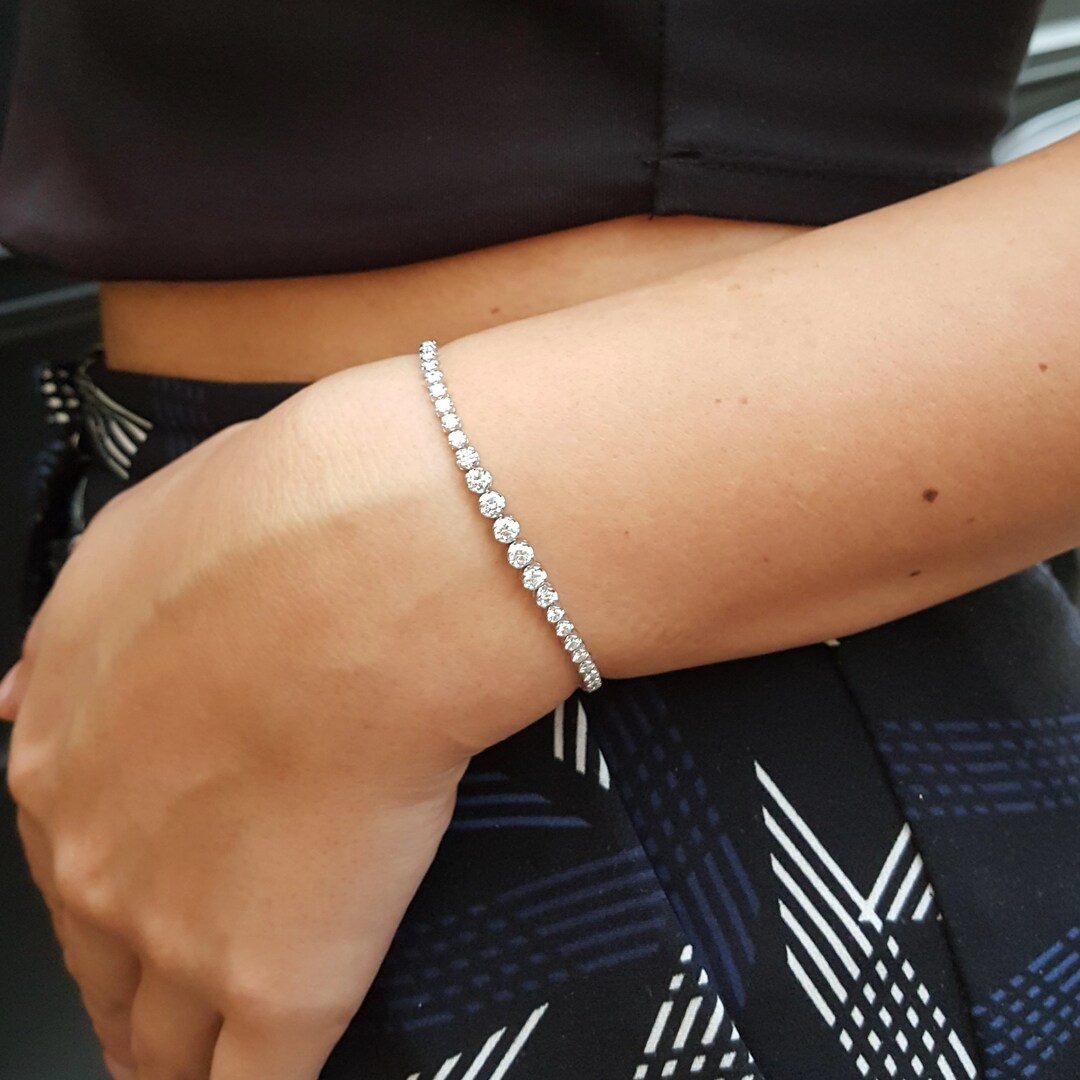Graduated Floating Diamond Tennis Bracelet- 2.50 Ct - Etsy