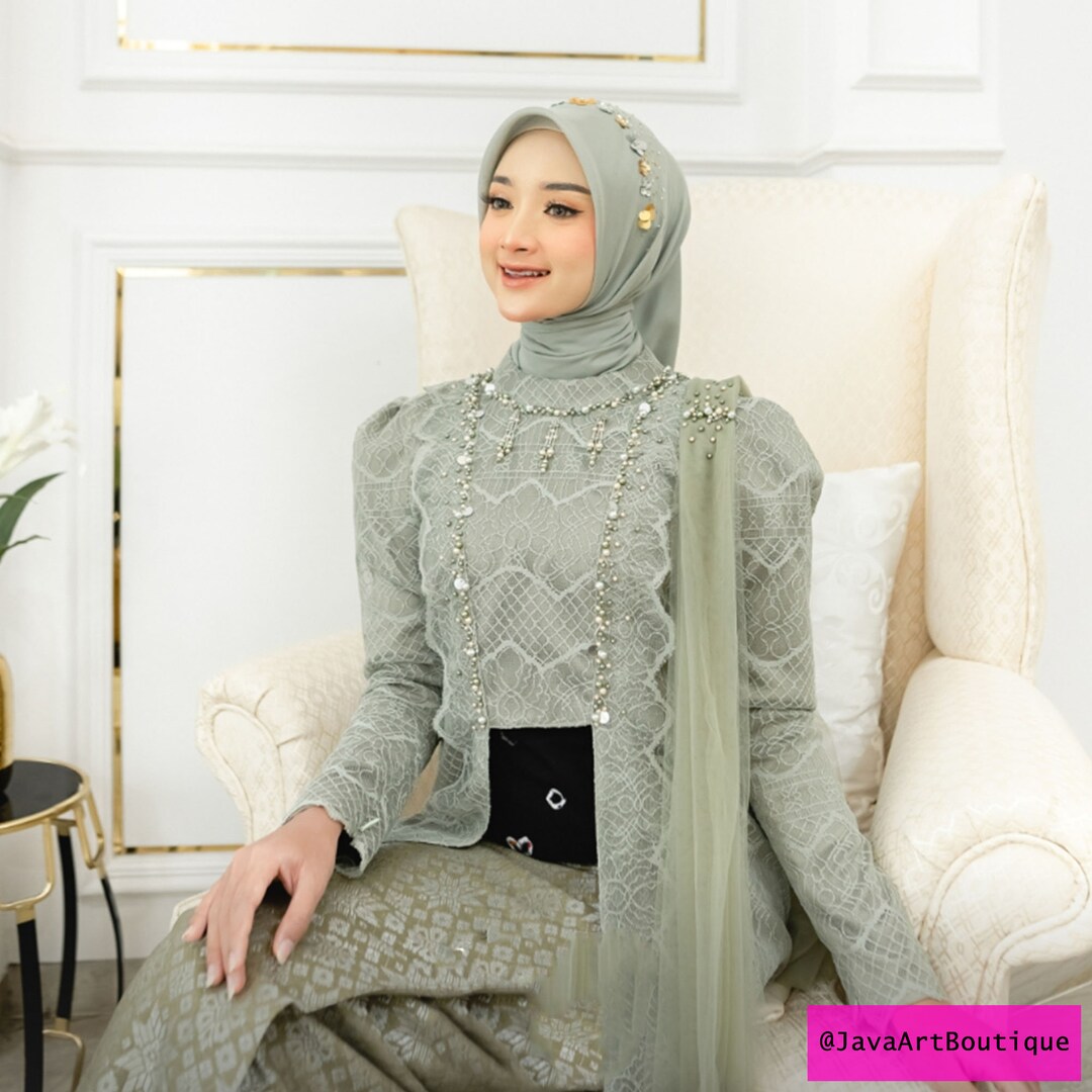 Lyla Kebaya Premium Elegant Formal Wear for Muslimah Ideal for ...