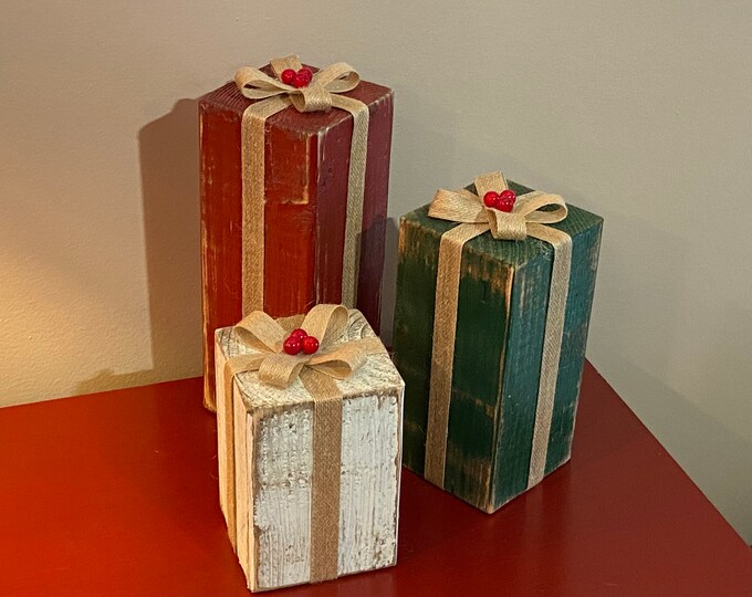 Rustic Wood Christmas Presents/décor - Etsy