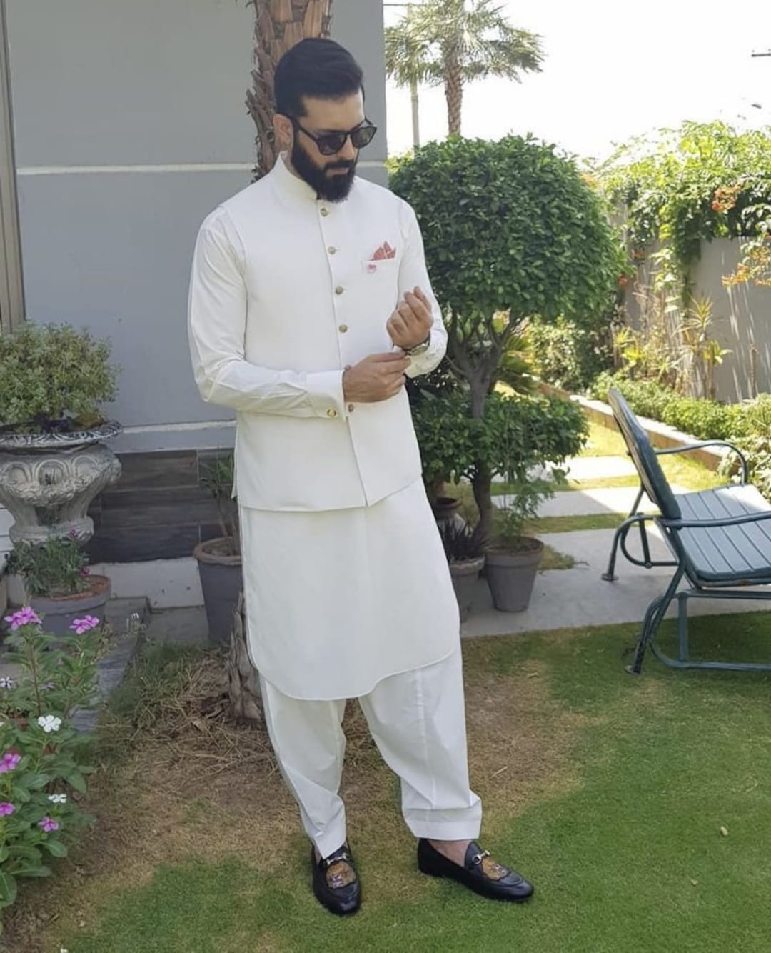 White Pathani Kurta Pajama Men Cotton Blend Waist Coat Kurta White ...