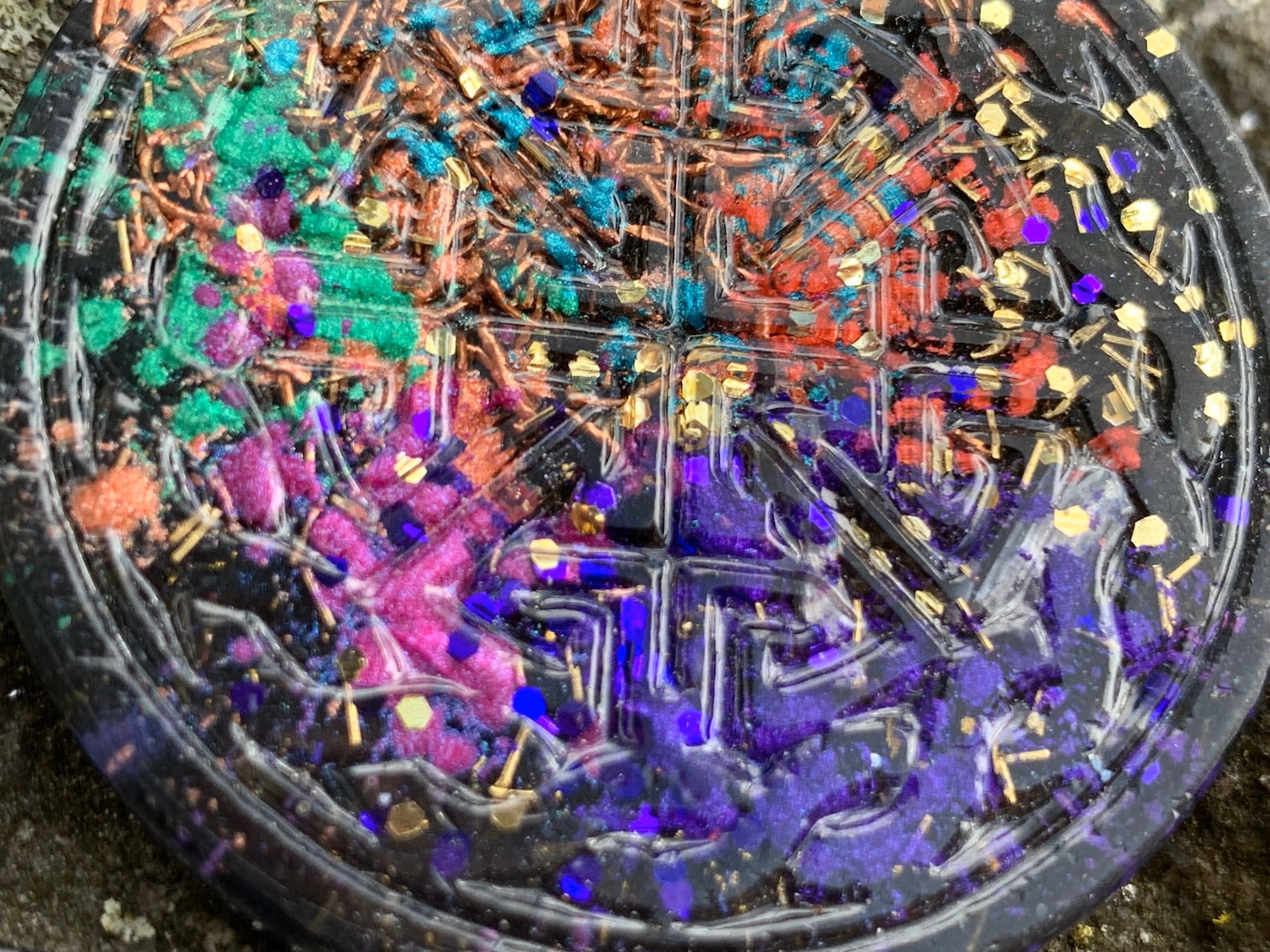 Orgonite® Celtic Cross Mini Disc - Orgone Generator® - EMF Shield - Etsy