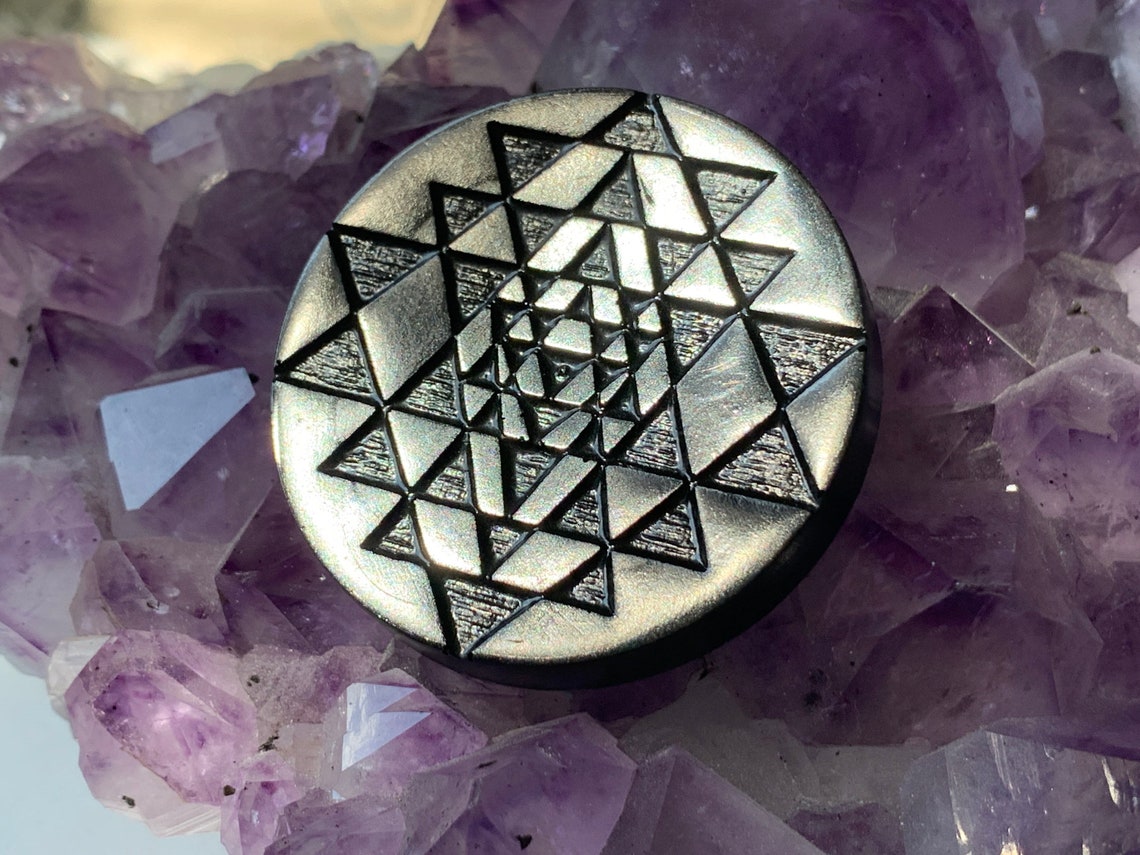 Orgonite® Sri Yantra Mini Disc Orgone Generator® EMF - Etsy