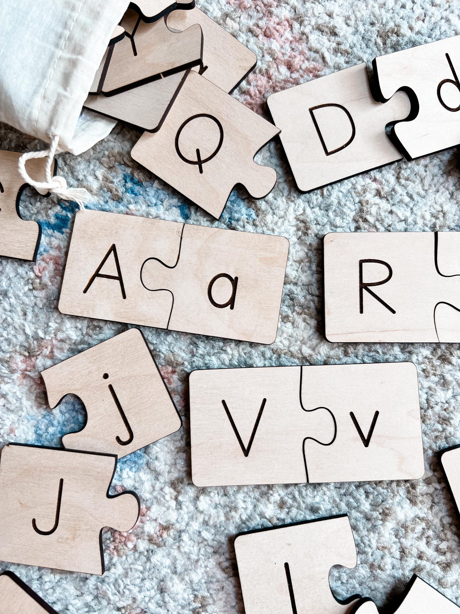 Upper & Lowercase Letter Matching | Alphabet Learning Puzzles ...