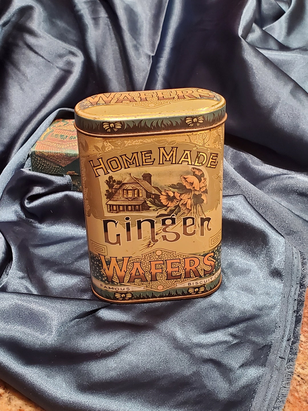 Daher Famous Biscuit Company Ginger Wafers Tin - Etsy