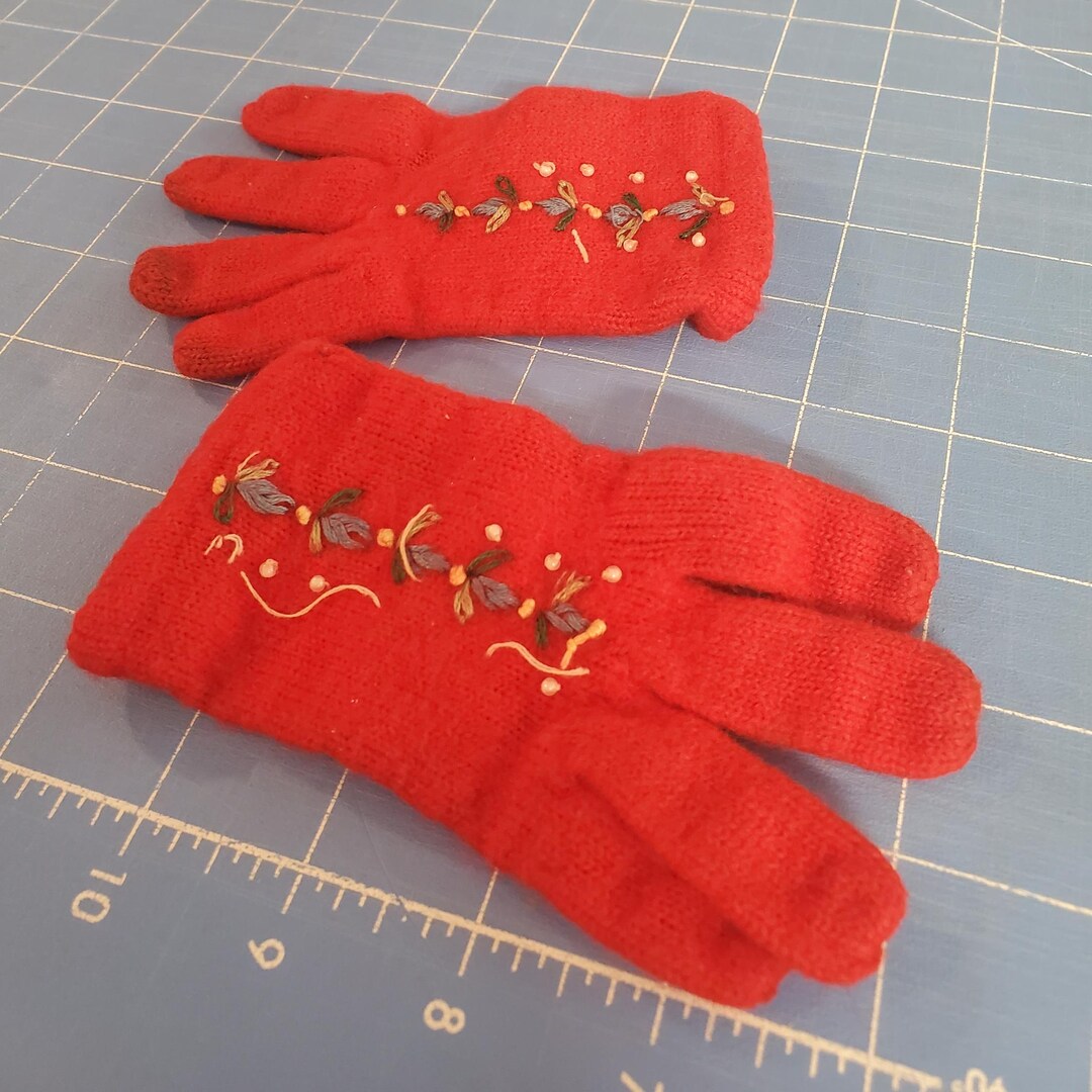 Embroidered Red Children's Gloves, Doll Gloves - Etsy