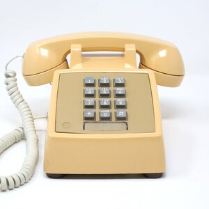 Vintage Beige Touch-tone Telephone by Bell Systems - Etsy