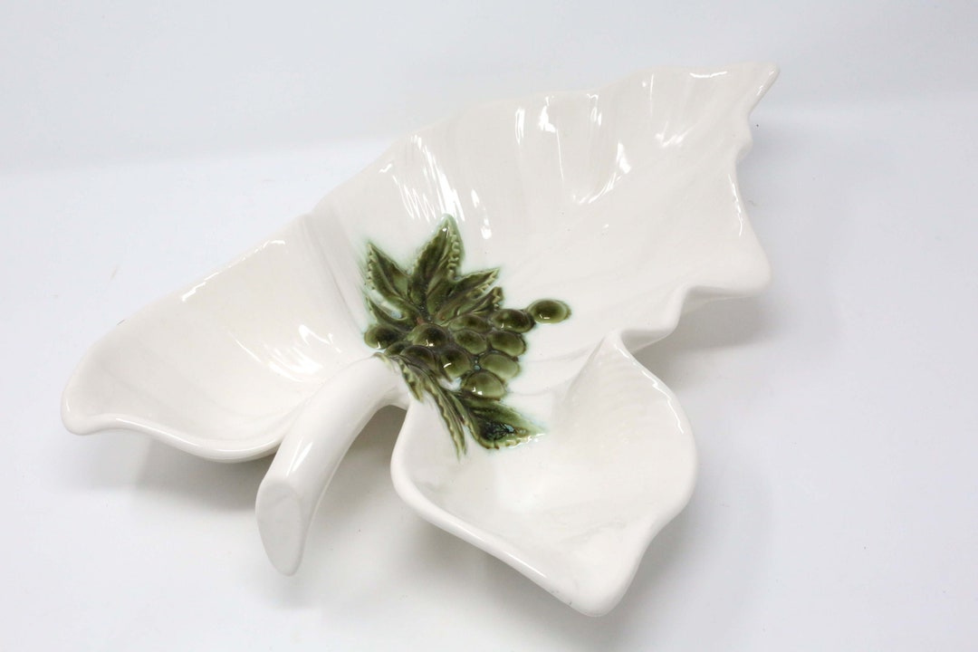 Vintage "tokay Tuscany" Caladium Leaf and Grapes Bowl by Hull Pottery ...