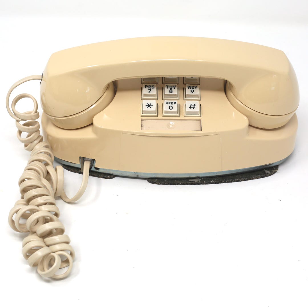 Vintage Beige Princess Telephone - Etsy