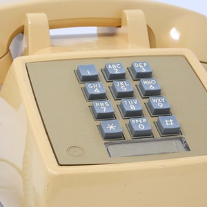 Vintage Beige Touch-tone Telephone by Bell Systems - Etsy