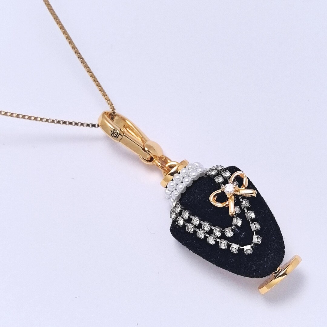 Juicy Couture Jewelry Display Stand Pendants, Necklace Charms, Bag ...