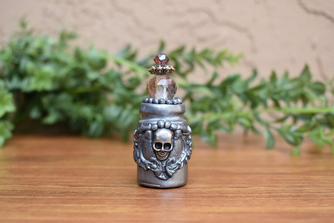 Small Skull Apothecary Jar - Etsy