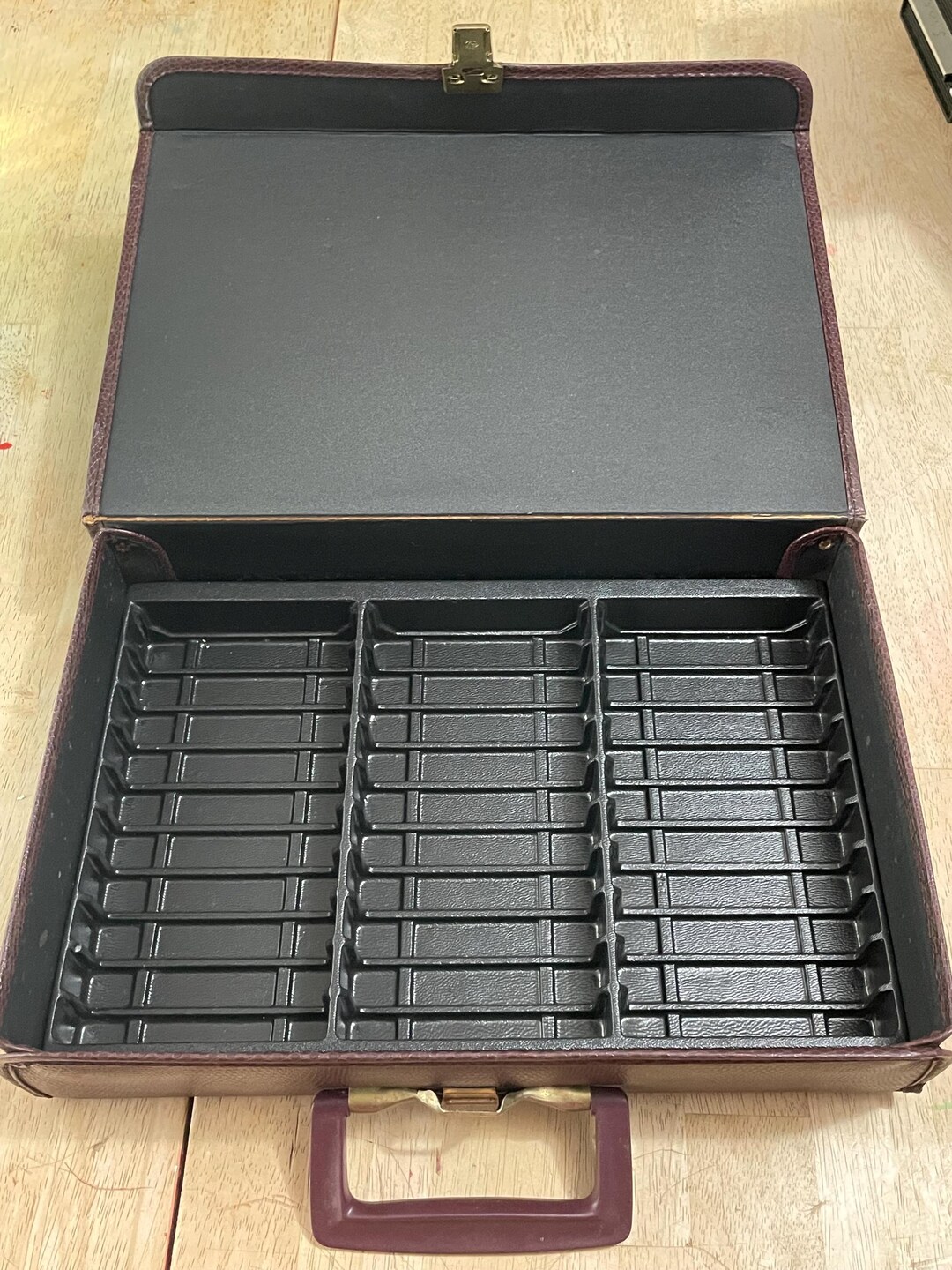 Vintage Cassette Tape Holder Storage Carry Suitcase With Handle Holds ...