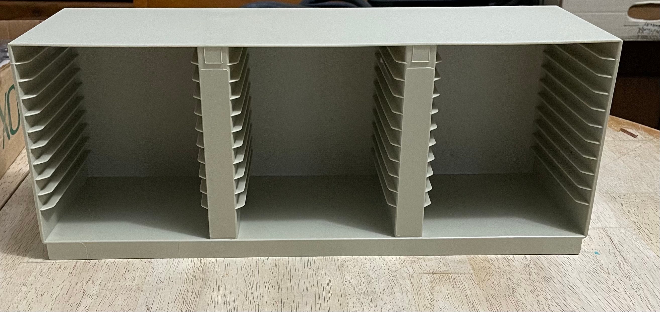 ALPHA 36 CD White Plastic Storage Holder Organizer Game Media Wall ...