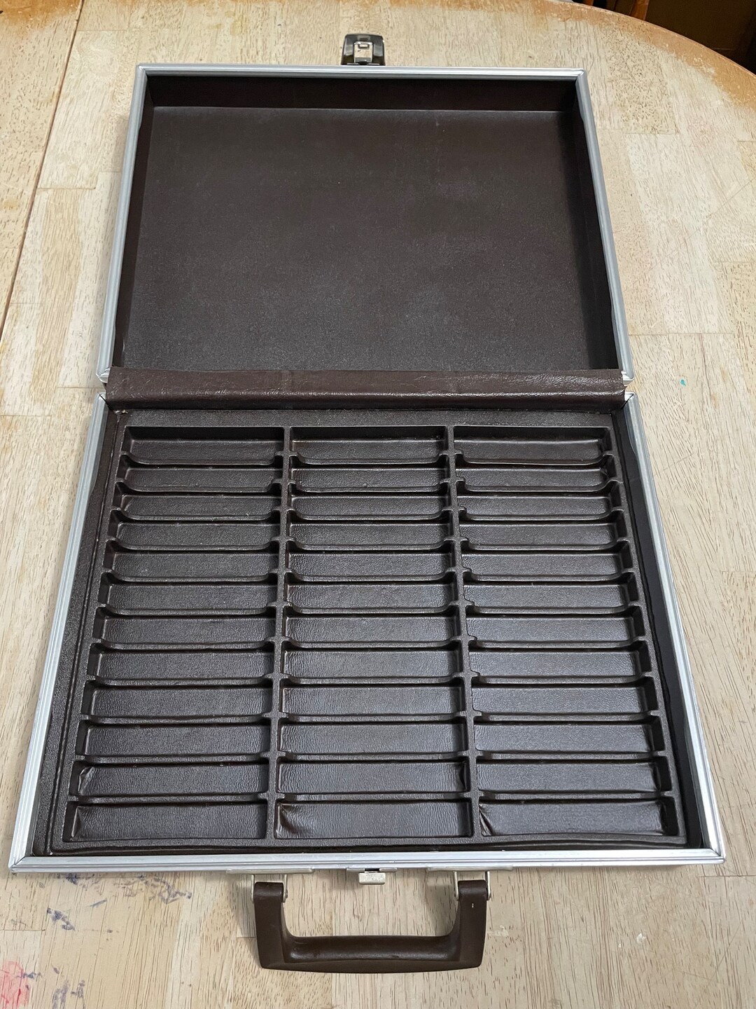 Vintage Savoy Style Suitcase 36 Cassette Tape Holder Storage Carry ...