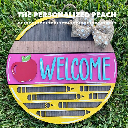 Welcome Back to School Round Door Hanger/ Teacher Door Hanger - Etsy