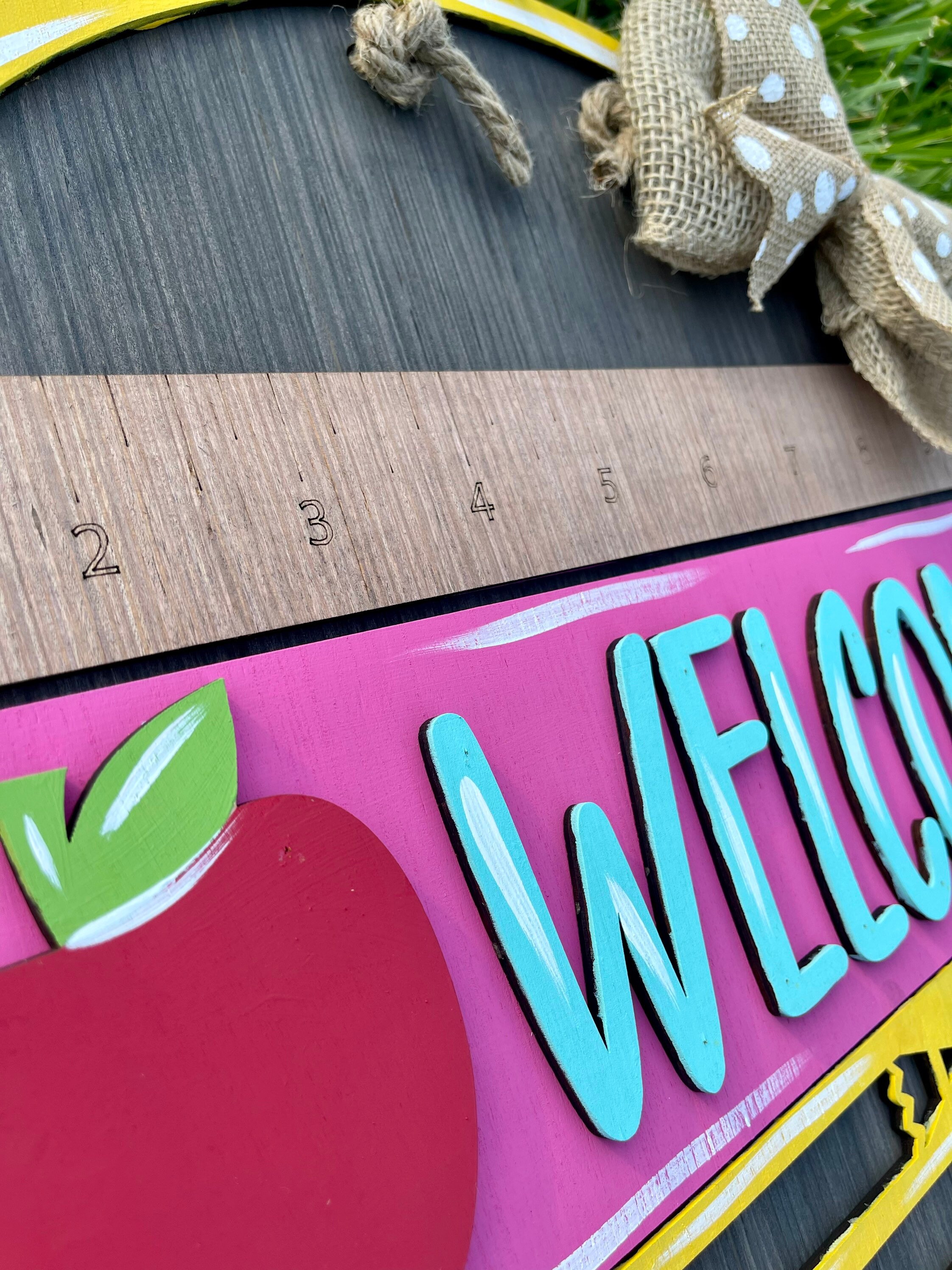 Welcome Back to School Round Door Hanger/ Teacher Door Hanger - Etsy