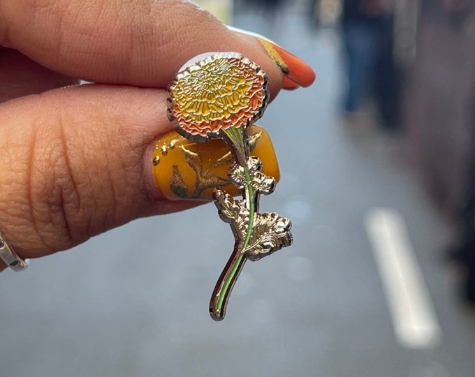 Ghost Pin - Etsy