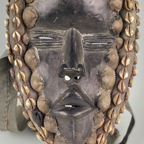 African Mask Stand - Etsy