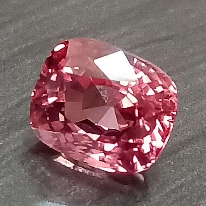 VVS Quality Padparadscha Shade Spinel 2 Ct Size spinel - Etsy