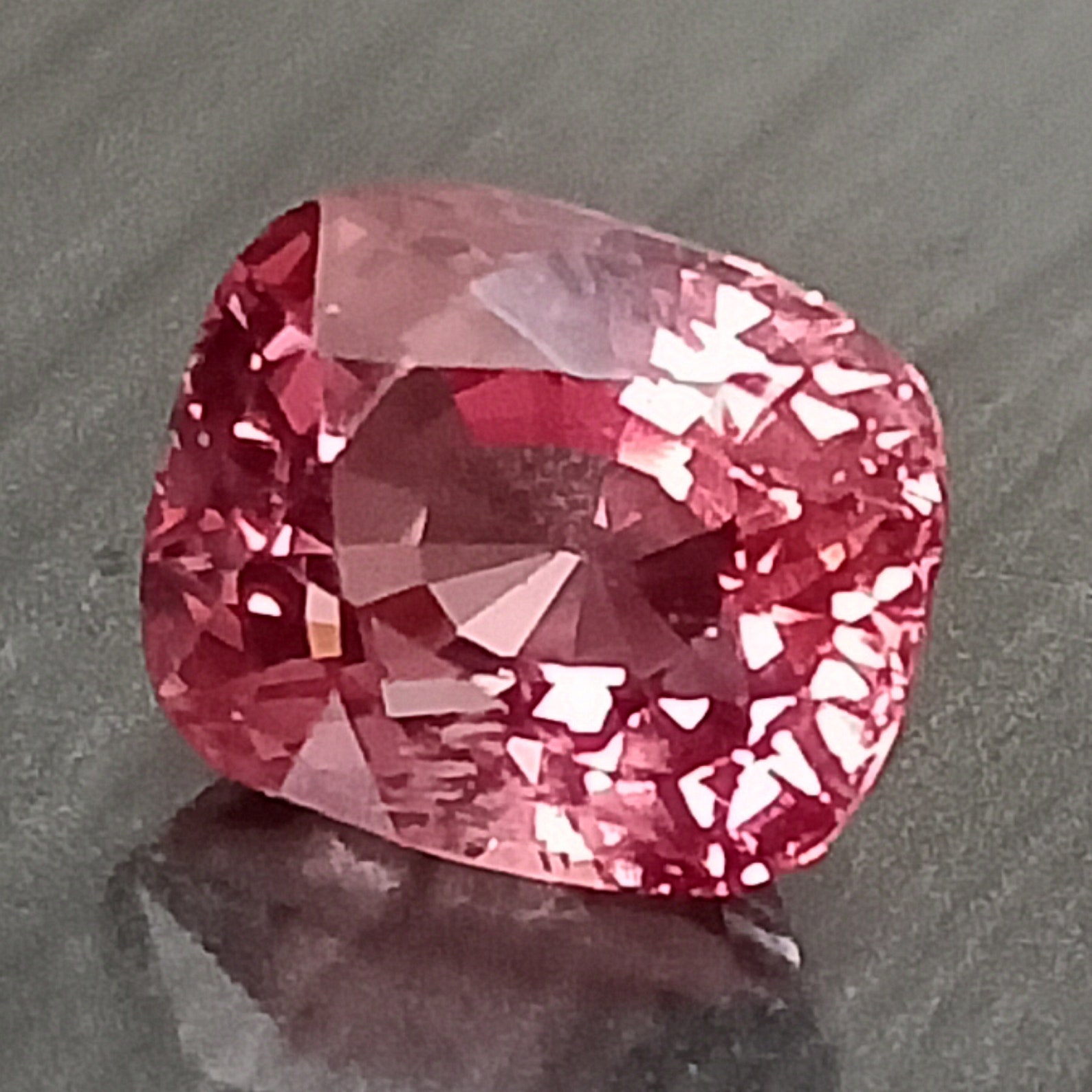 VVS Quality Padparadscha Shade Spinel 2 Ct Size spinel - Etsy